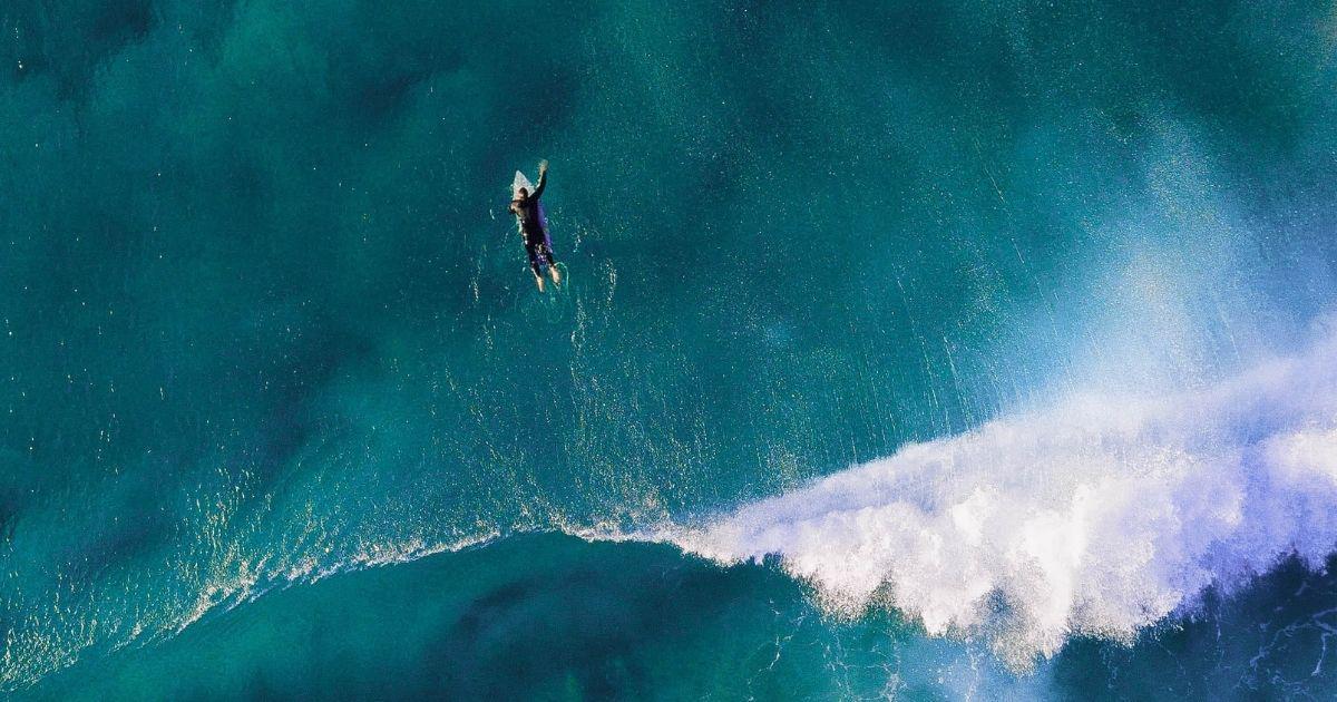 A surfer beautifully illustrated the transformative power of two simple ...