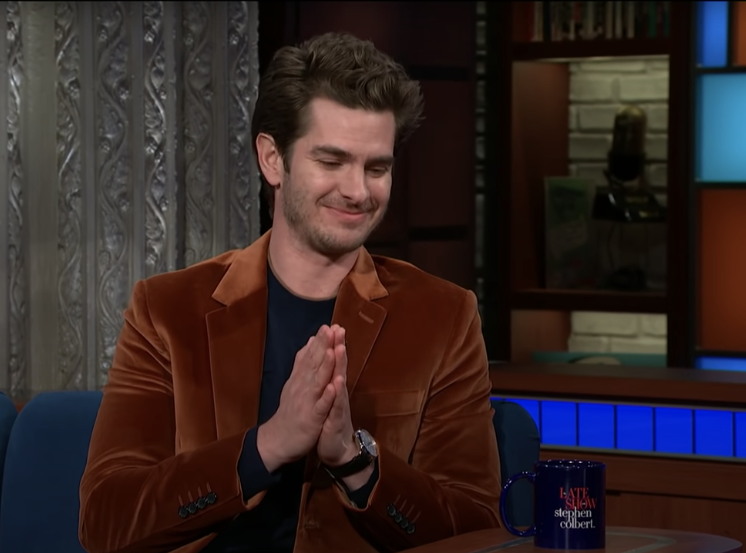 Andrew Garfield sums up the grief of losing his mom in a simple and ...