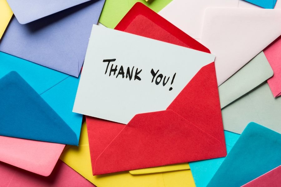 Student sends hundreds of thank you notes to her teachers - Upworthy
