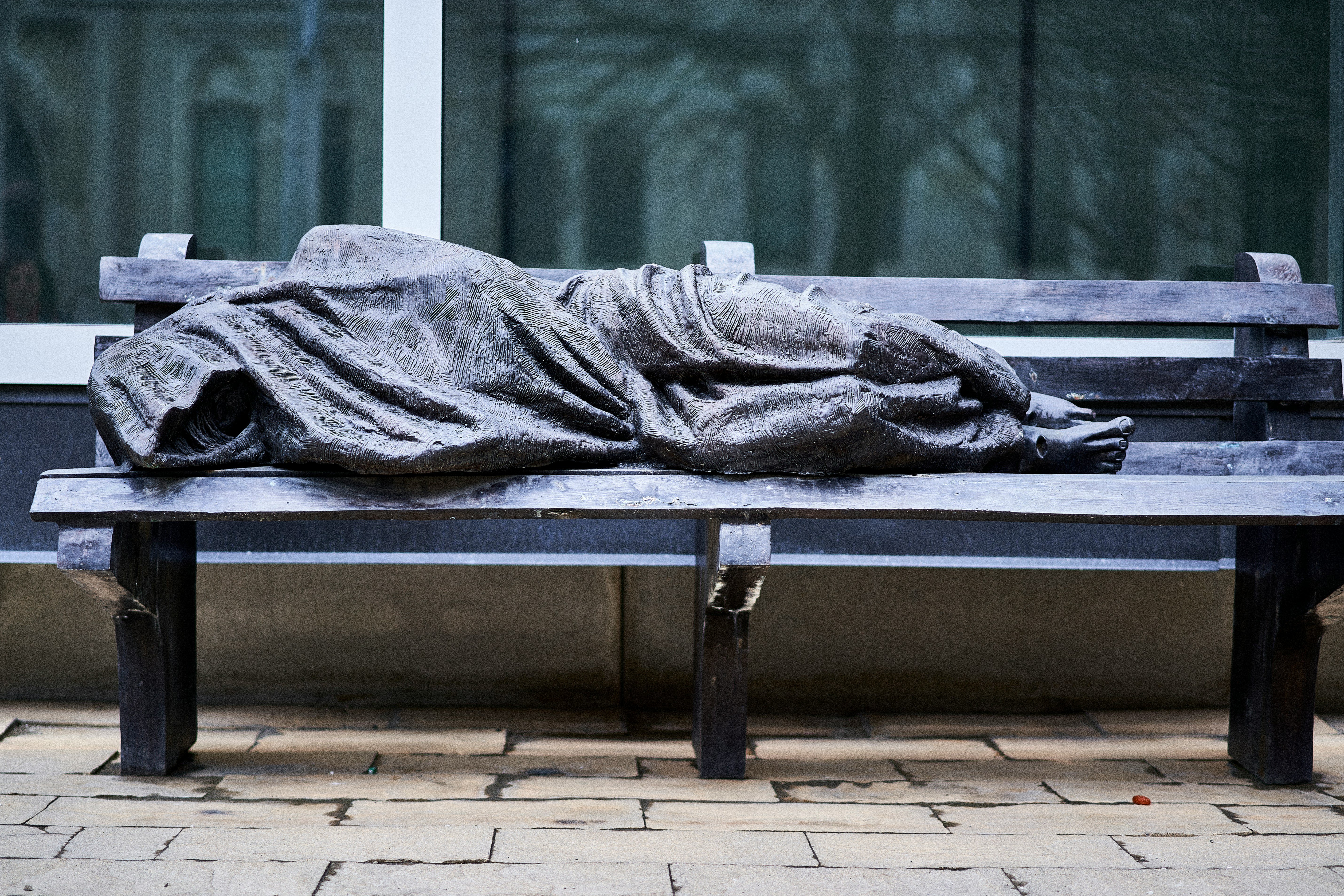 How hostile, anti-homeless architecture hurts us all - Upworthy