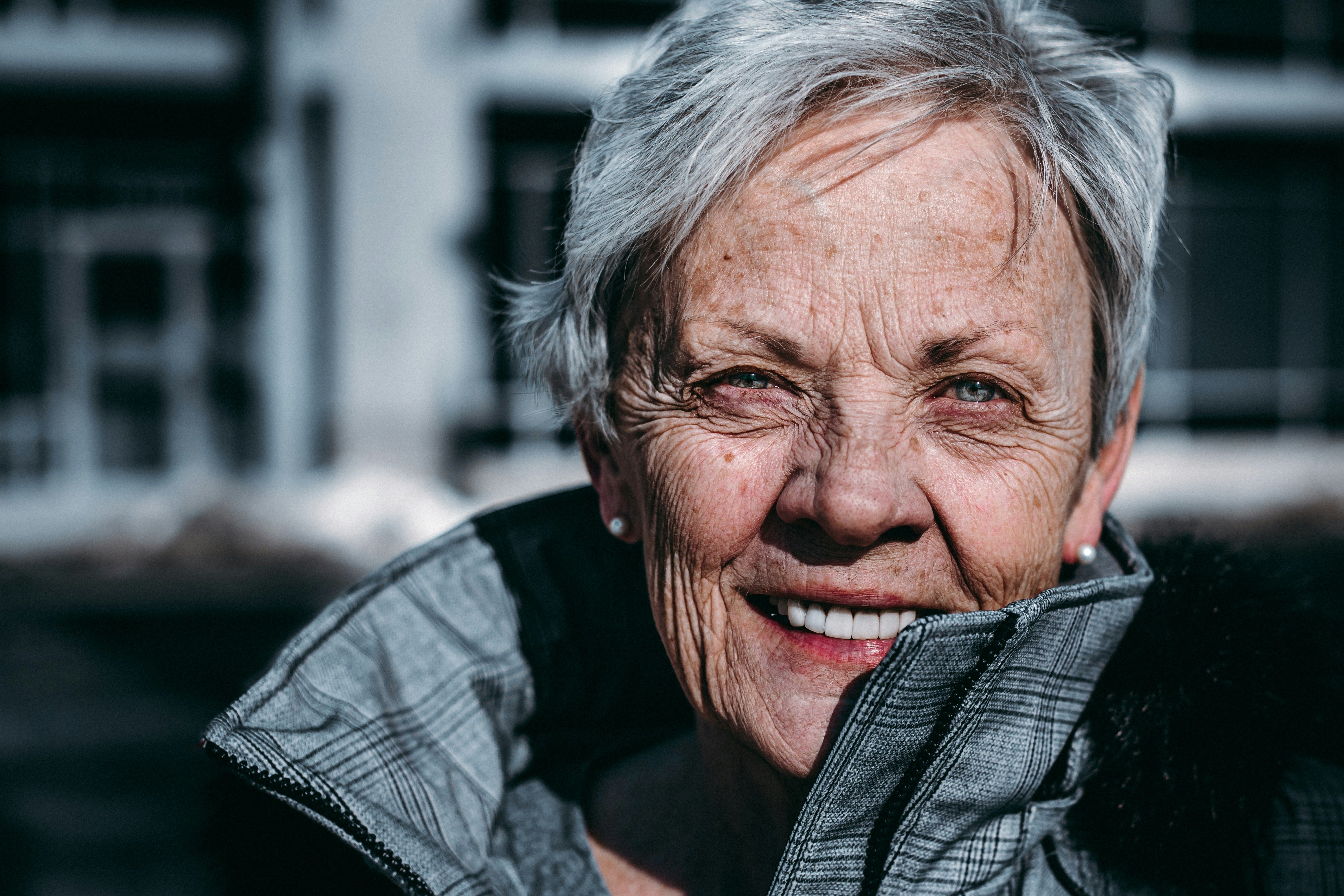 Man asks older people to share their biggest regrets - Upworthy