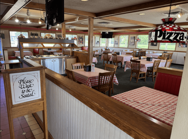 Pizza Hut Classic restaurants bring back 90s nostalgia - Upworthy