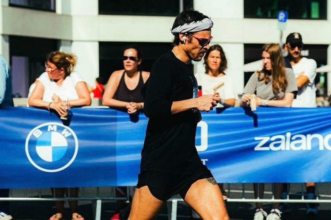 Harry Styles posts shocking marathon time, then beats it - Upworthy